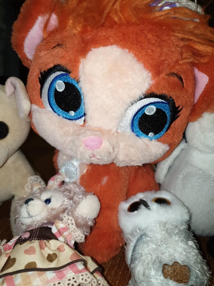 Collection of soft toys friends, Hobbies & Toys, Toys & Games on Carousell