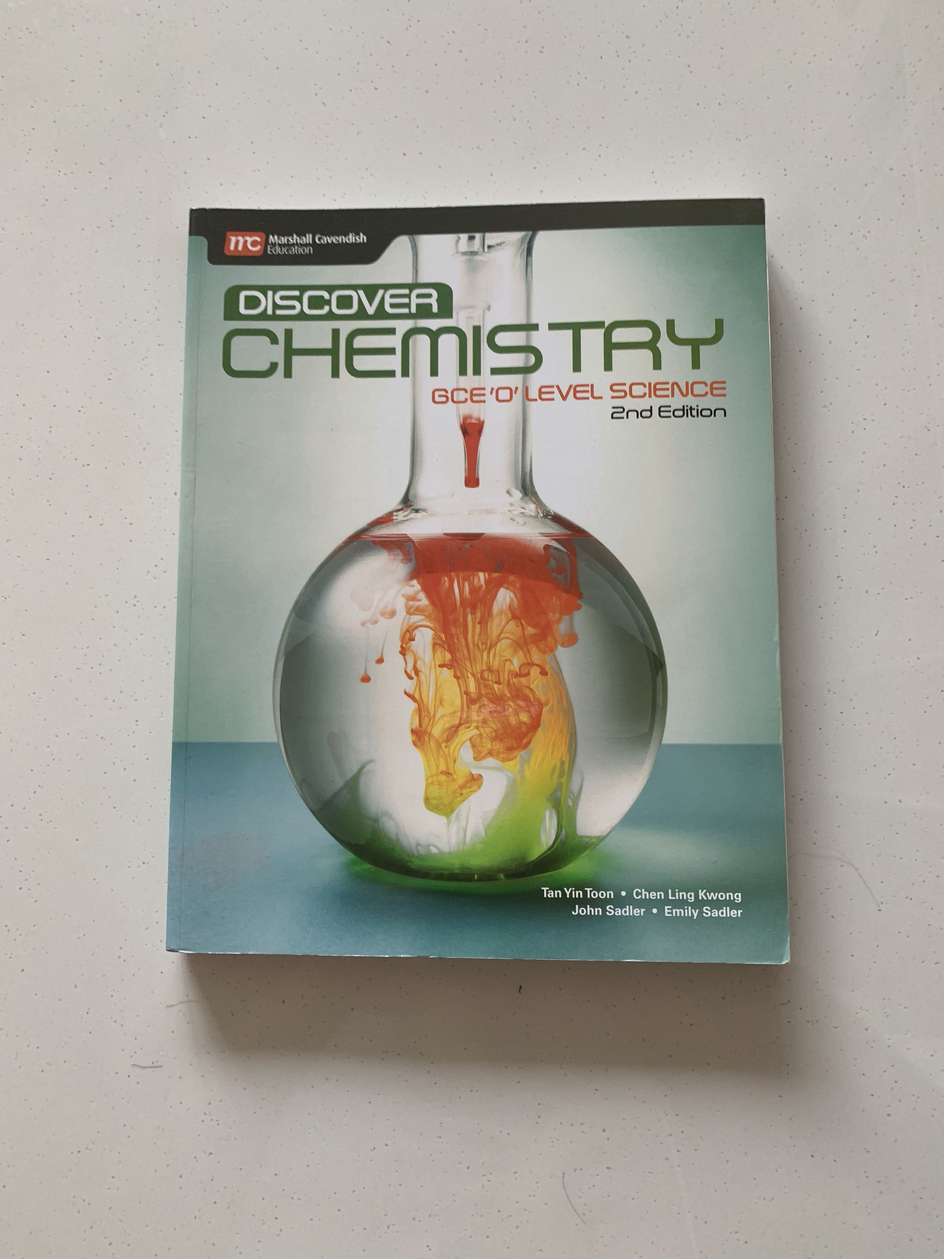 Combine science Chemistry textbook for upper secondary, Hobbies & Toys ...