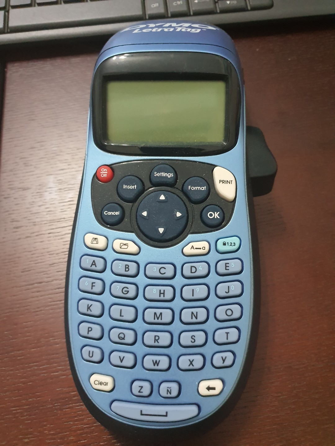 Dymo letra Tag, Hobbies & Toys, Stationery & Craft, Other Stationery ...