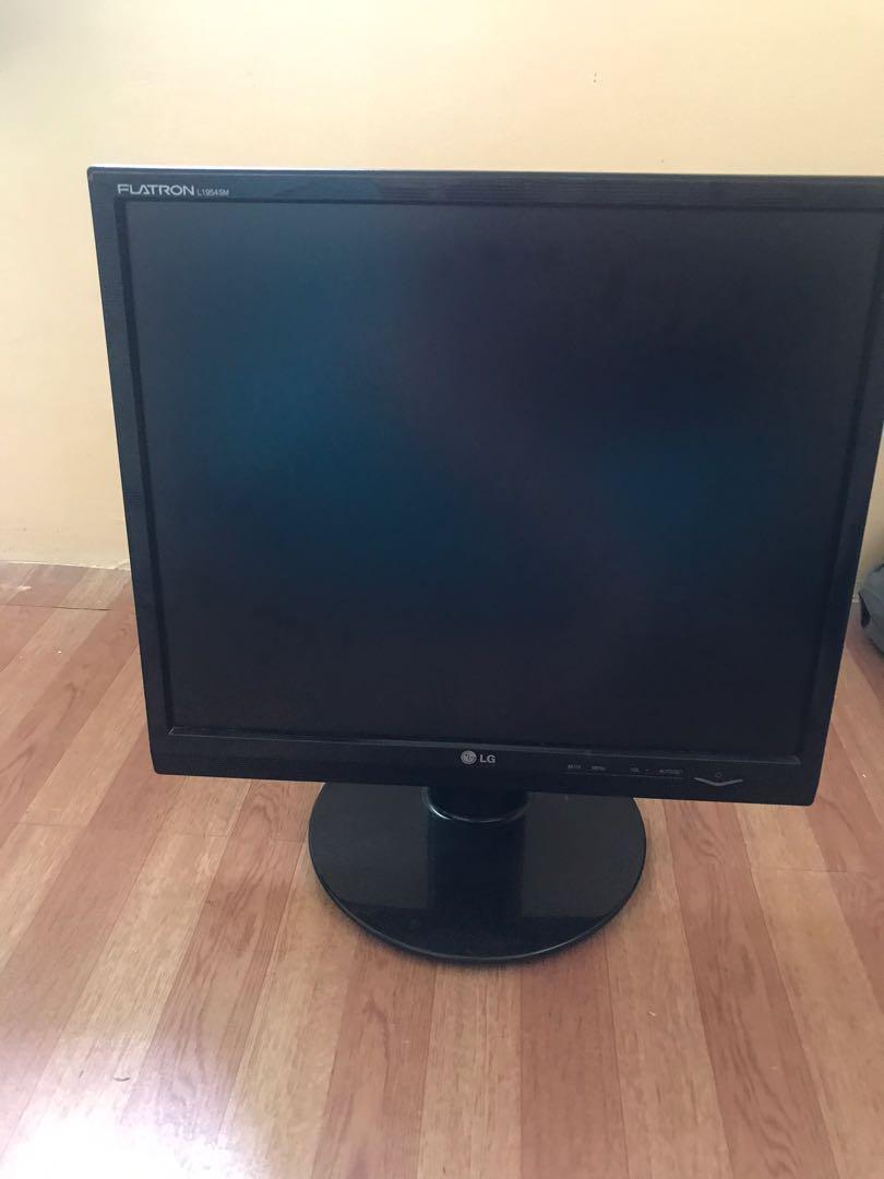 LG monitor 19” square, Computers & Tech, Parts & Accessories, Monitor ...