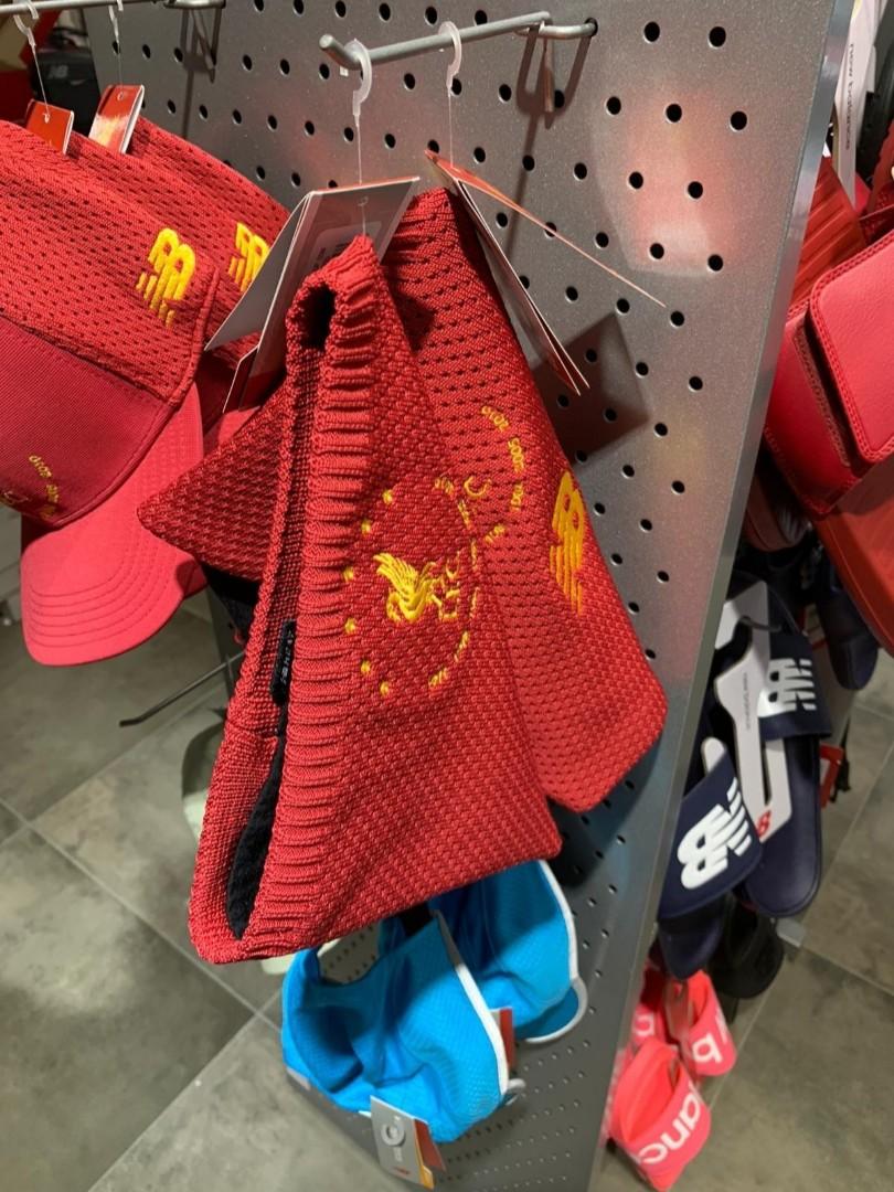 Liverpool 6 stars red snood, Health & Nutrition, Face Masks & Face ...