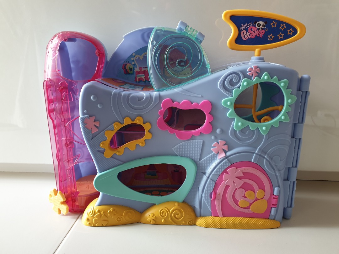 Lps house, Hobbies & Toys, Toys & Games on Carousell