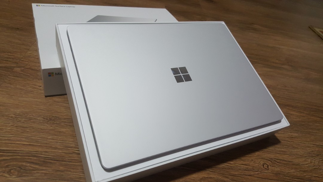 Microsoft pro 2, Electronics, Computers, Laptops on Carousell