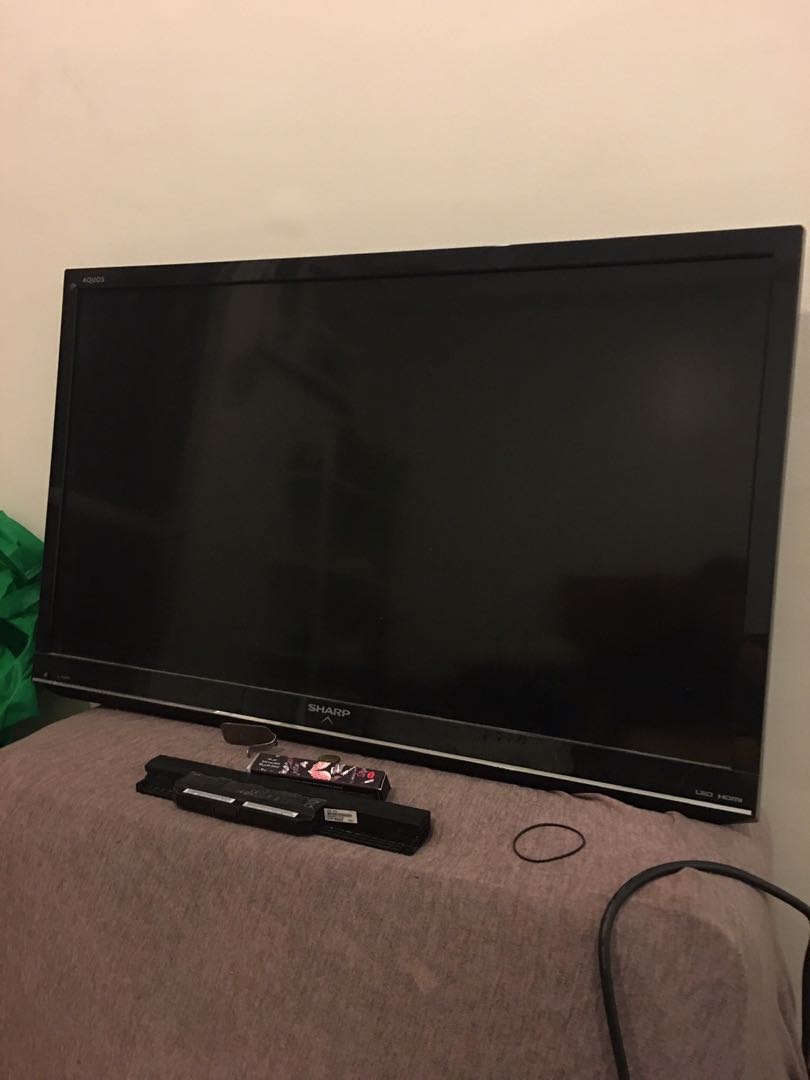 SHARP AQUOS 32" LED TV, TV & Home Appliances, TV & Entertainment, TV on ...