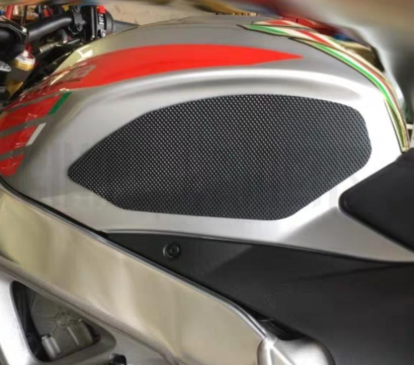 Aprilia RSV4 / Tuono V4 Tank Pad, Motorcycles, Motorcycle Accessories ...