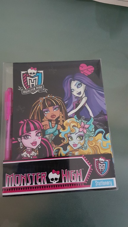 BN Monster High Stationery set - notebook & pen, Hobbies & Toys ...