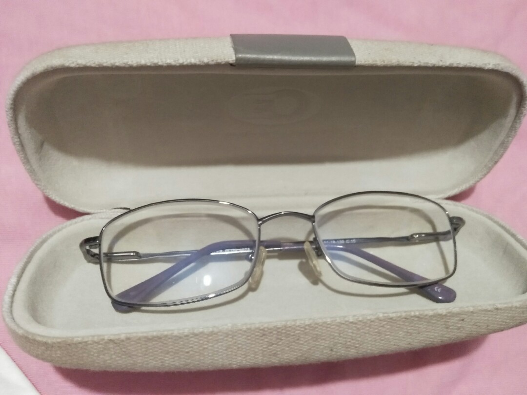 EO reading glass for sale, Beauty & Personal Care, Vision Care on Carousell