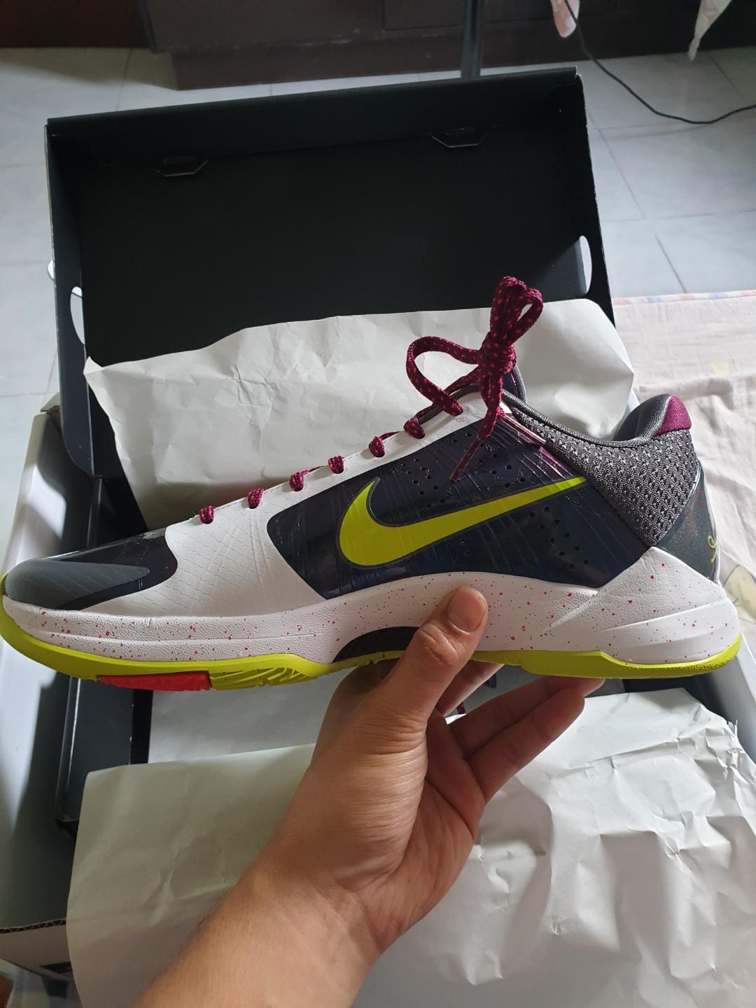 Kobe 5 Chaos, Men's Fashion, Activewear on Carousell