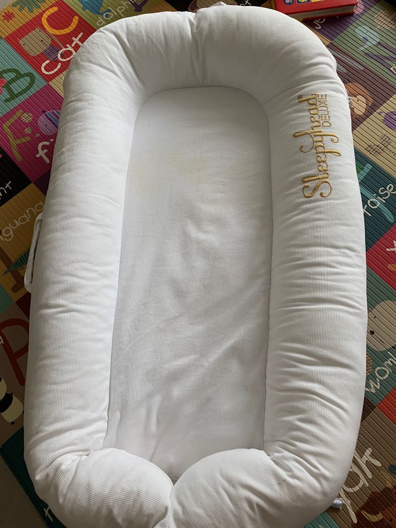 Sleepyhead deluxe, Babies & Kids, Baby Nursery & Kids Furniture, Cots ...