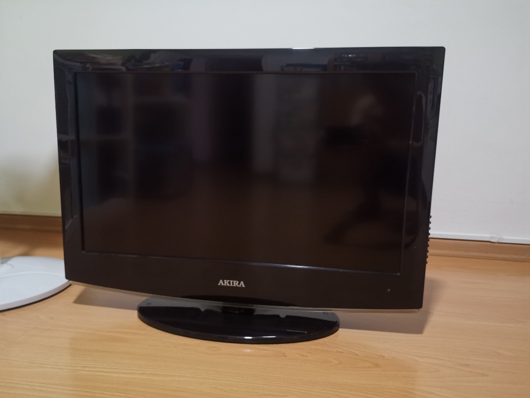 Akira 32" DVD LCD TV For Free, TV & Home Appliances, TV & Entertainment ...