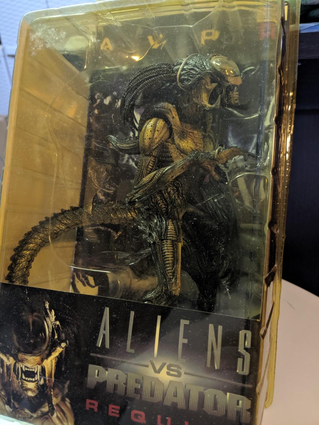 NECA Aliens vs Predator- Hybrid (Predalien), Hobbies & Toys, Toys ...
