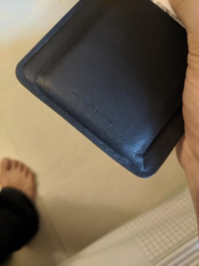 arc'teryx veilance wallet, Men's Fashion, Bags & Wallets, Wallets on ...