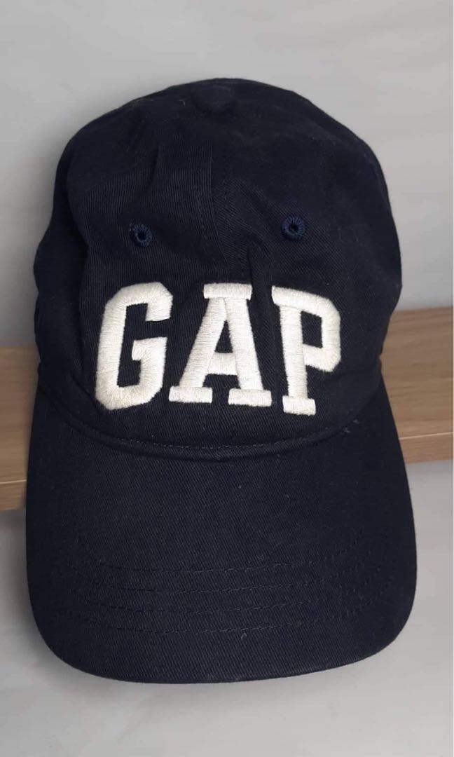 Gap Cap, Men's Fashion, Watches & Accessories, Caps & Hats on Carousell