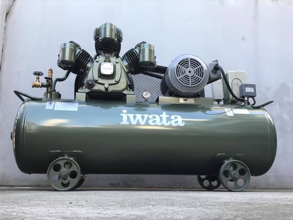 Iwata Air compressor, Furniture & Home Living, Cleaning & Homecare ...