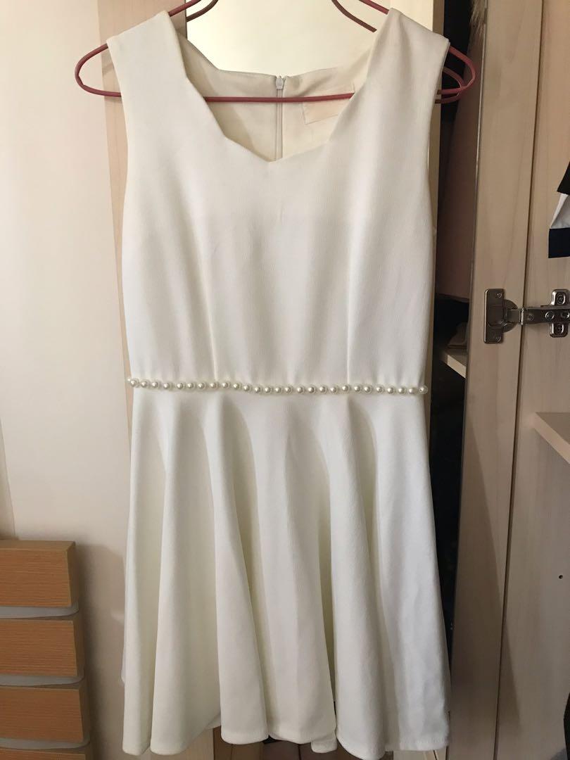 One-piece for annual dinner/grad din 謝師宴 晚宴 連身裙, 女裝, 連身裙 & 套裝, 晚裝 - Carousell