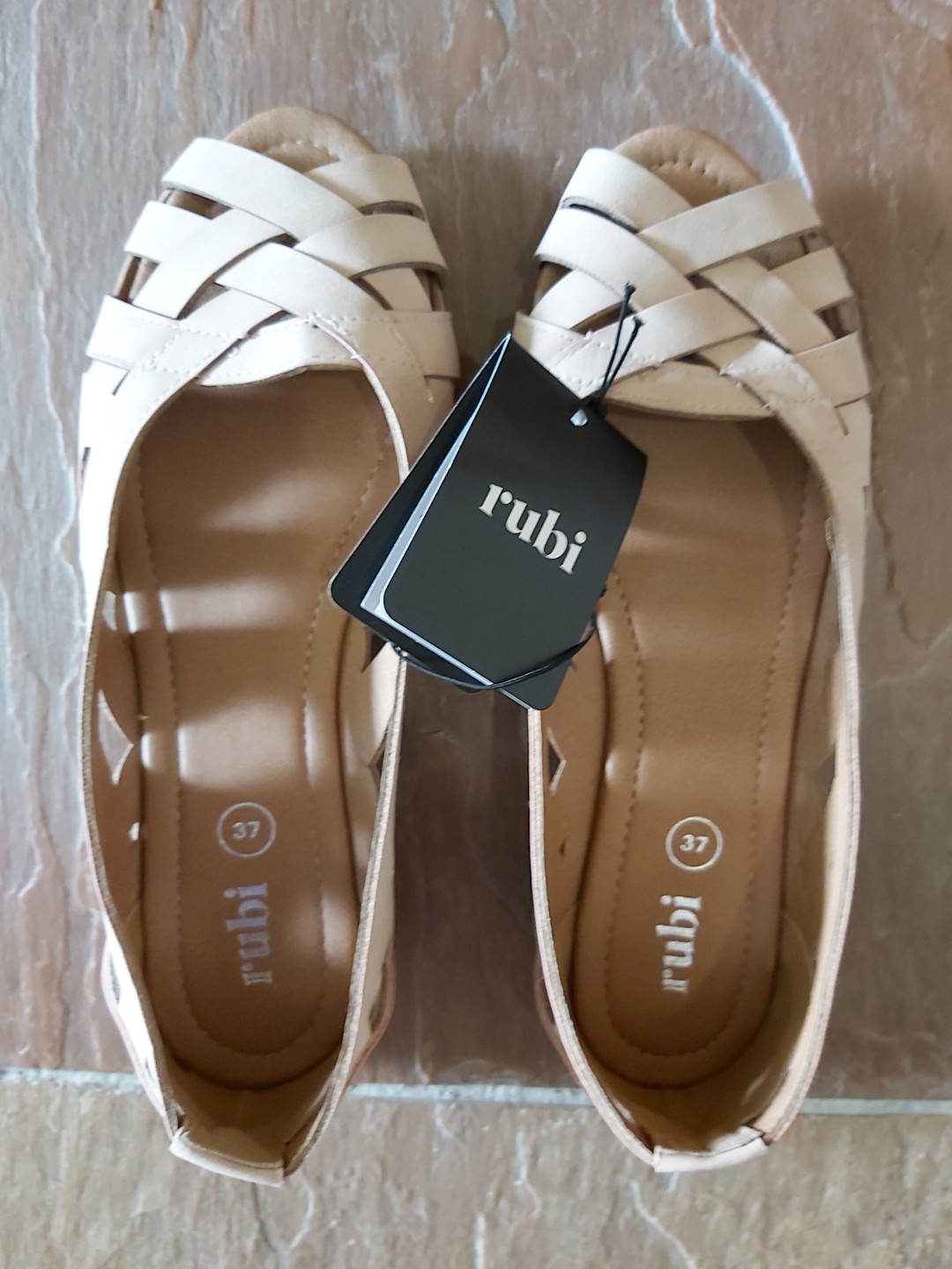 Rubi Perla Pumps, Women's Fashion, Footwear, Flats on Carousell