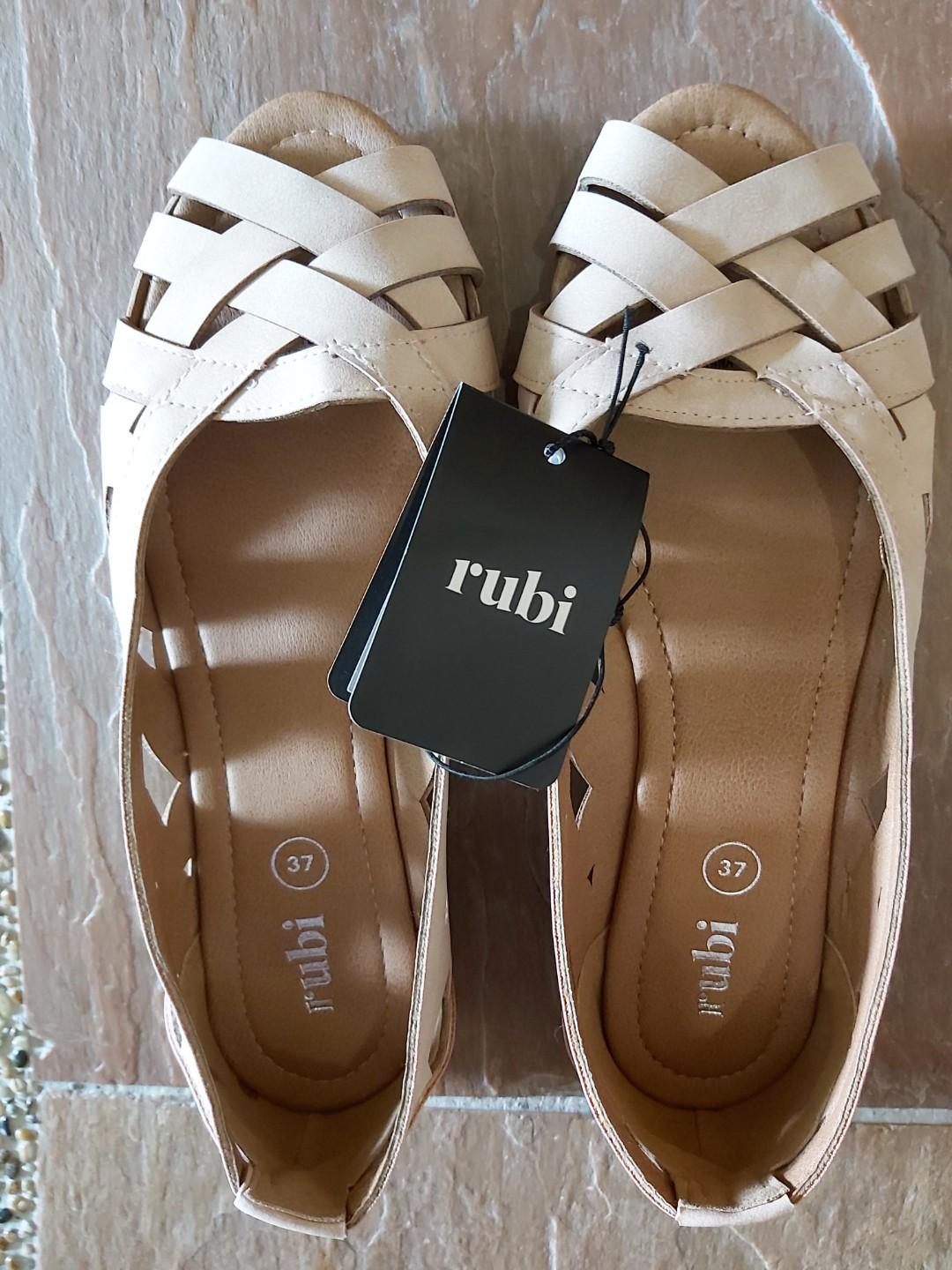 Rubi Perla Pumps, Women's Fashion, Footwear, Flats on Carousell