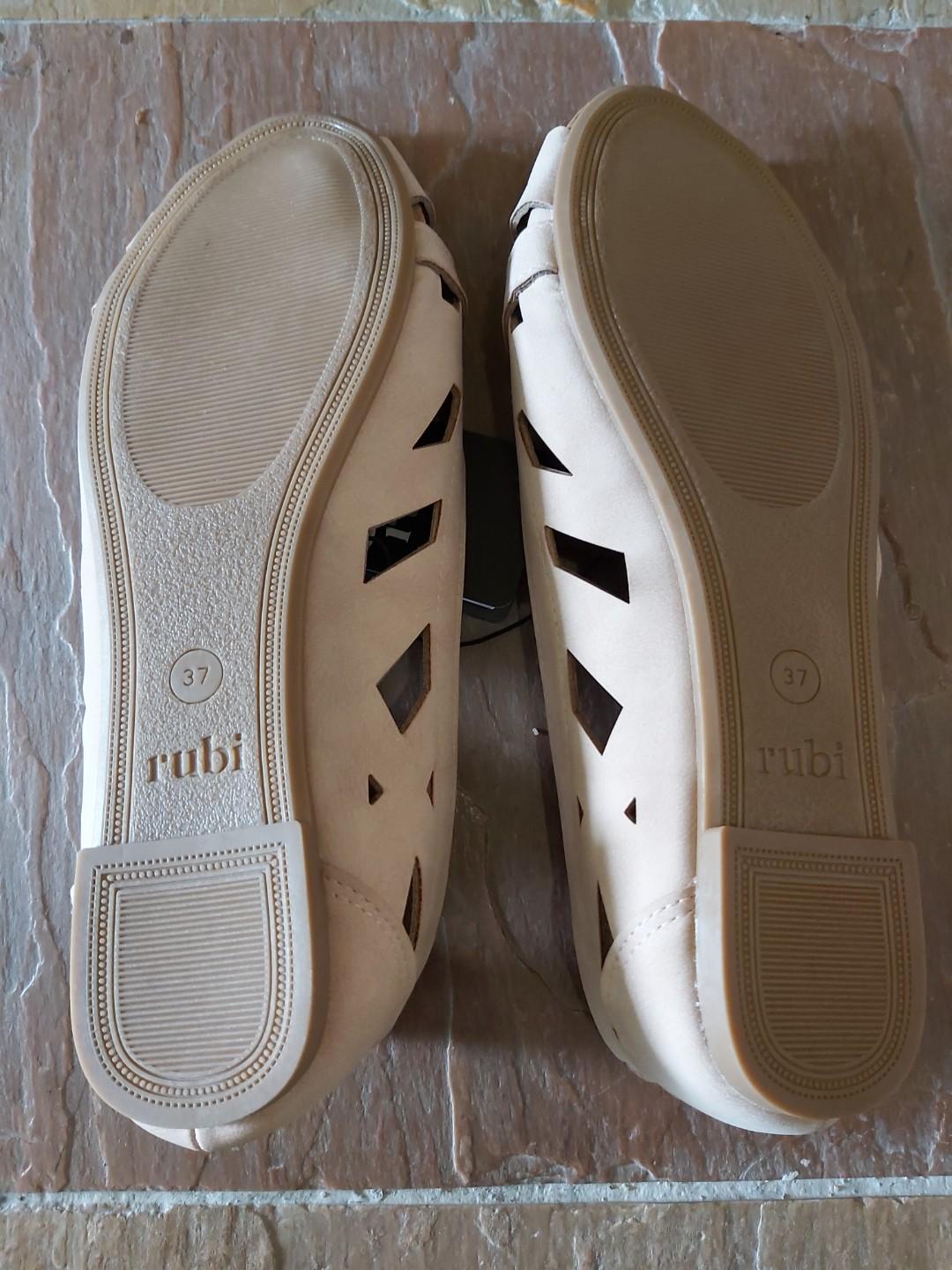 Rubi Perla Pumps, Women's Fashion, Footwear, Flats on Carousell