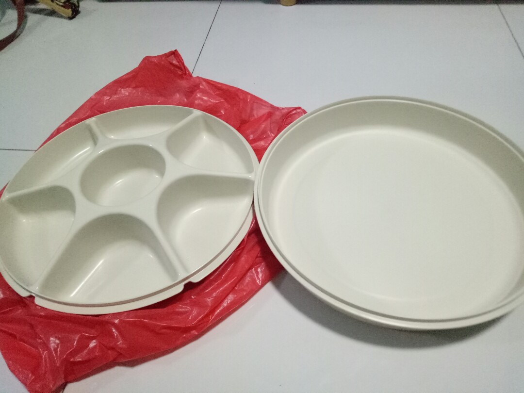 Tupperware Chinese new year snacks compartment container display light ...