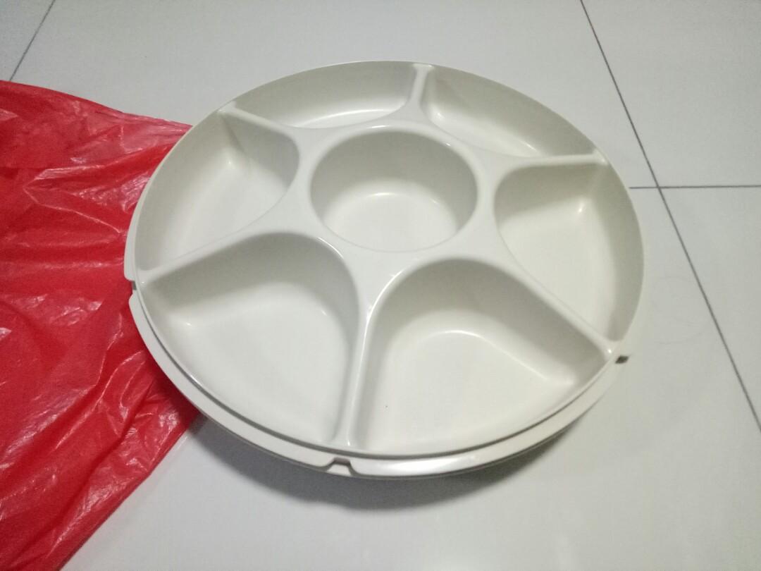 Tupperware Chinese new year snacks compartment container display light ...