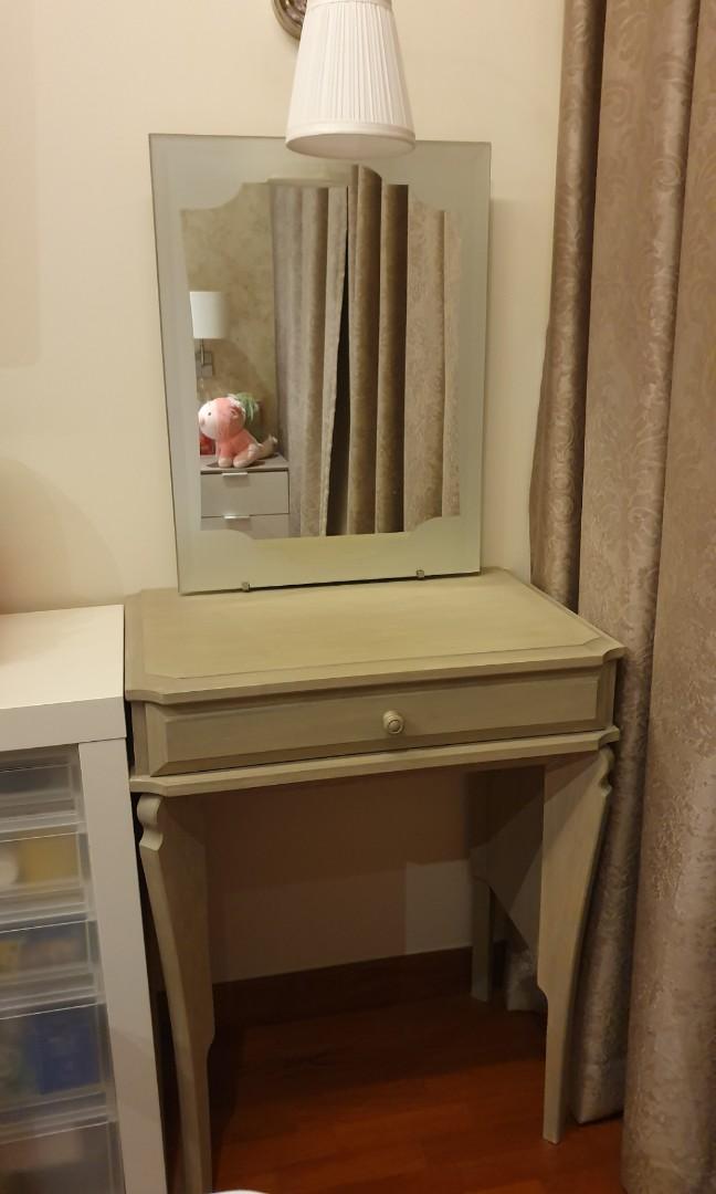 Dressing table from Francfranc comes with stool, Furniture & Home ...