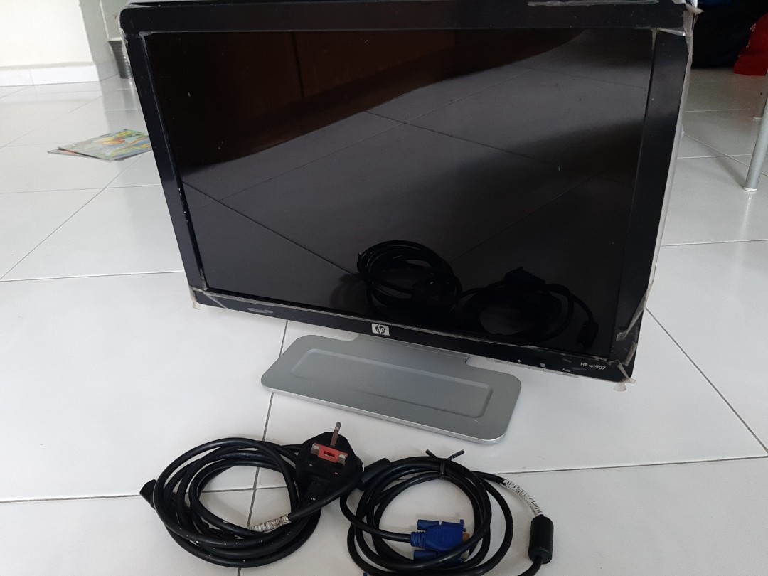 HP w1907 Monitor + VGA Cable, Computers & Tech, Parts & Accessories ...