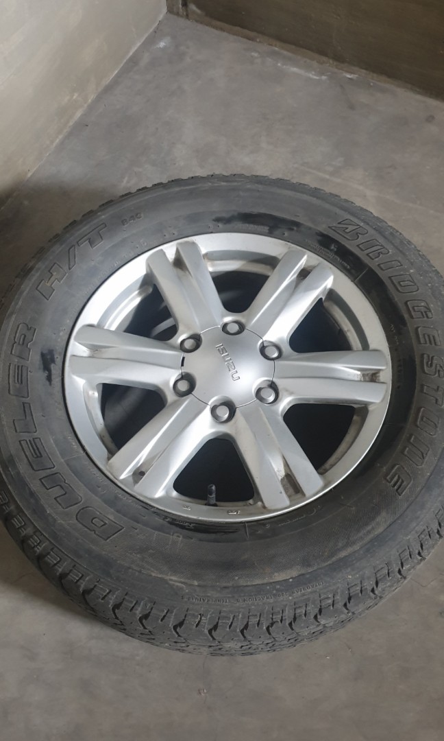 Isuzu MUX stock Mags and Tires with center caps, Car Parts ...