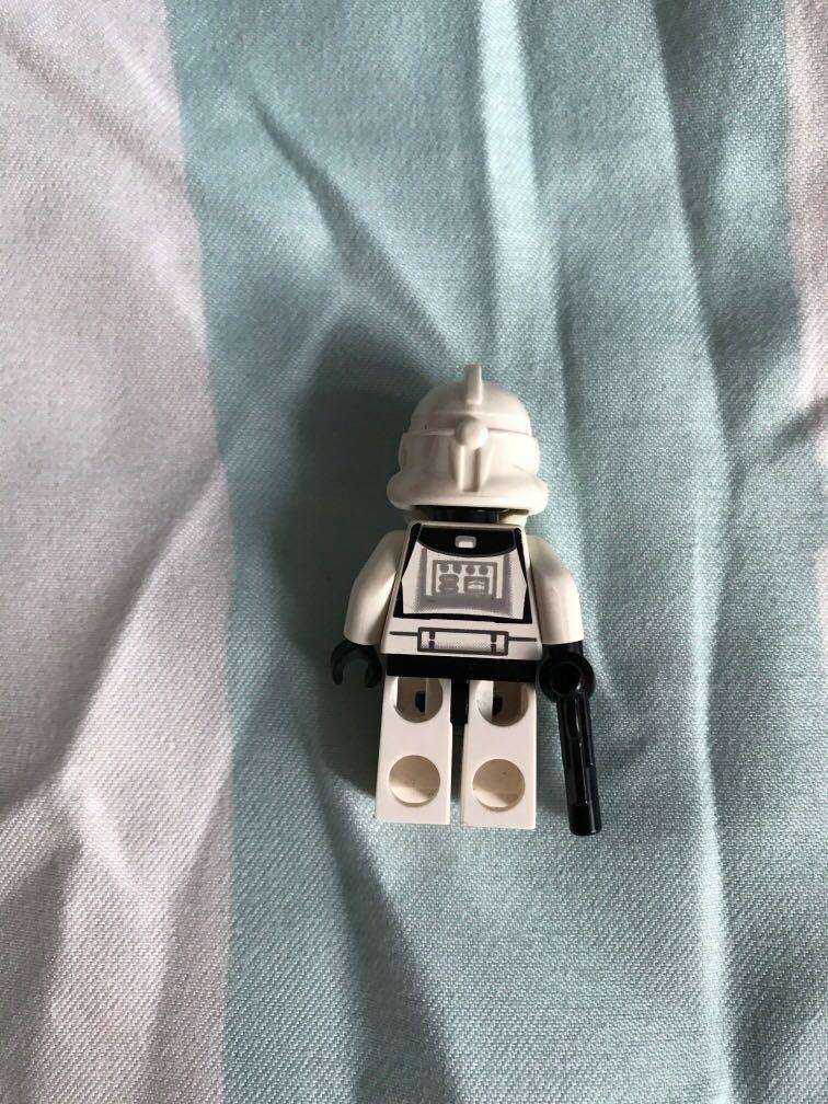 Lego Star Wars Phase 2 clone trooper yellow armor, Hobbies & Toys, Toys ...