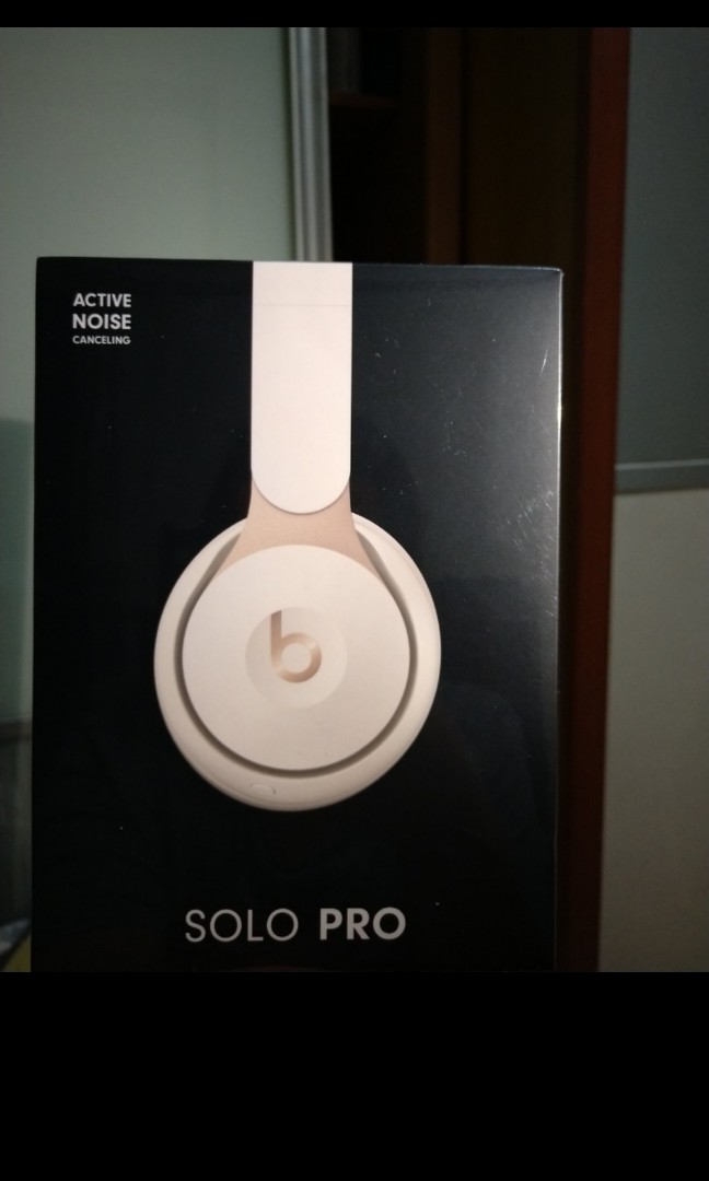 BNIB // BEATS// SOLO PRO (IVORY), Audio, Earphones on Carousell
