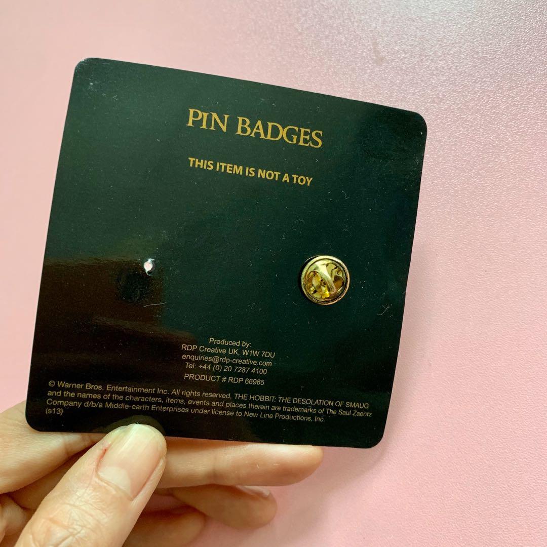 Hobbit- pin badge, Hobbies & Toys, Memorabilia & Collectibles, Fan ...