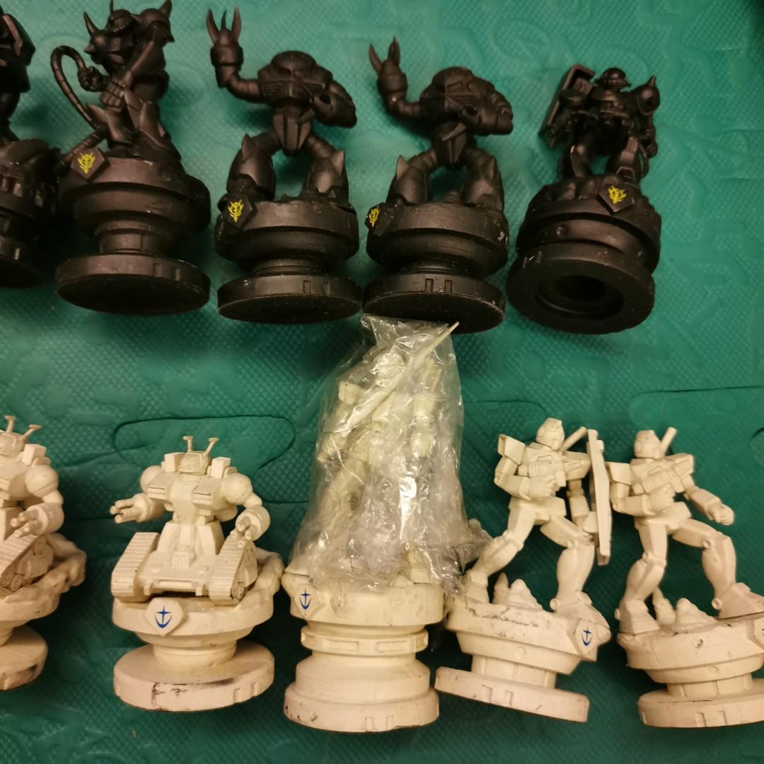 Megahouse 2002 Gundam Zeon Chess Set pieces of 32pcs, Hobbies & Toys ...