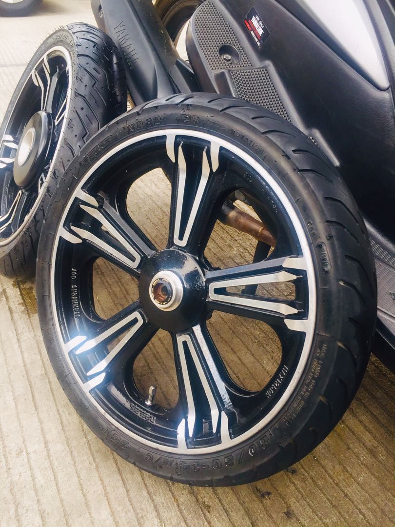 OKIMURA STAR RIM & TIRE FOR HONDA CLICK V1/ V2, Motorbikes, Motorbike ...