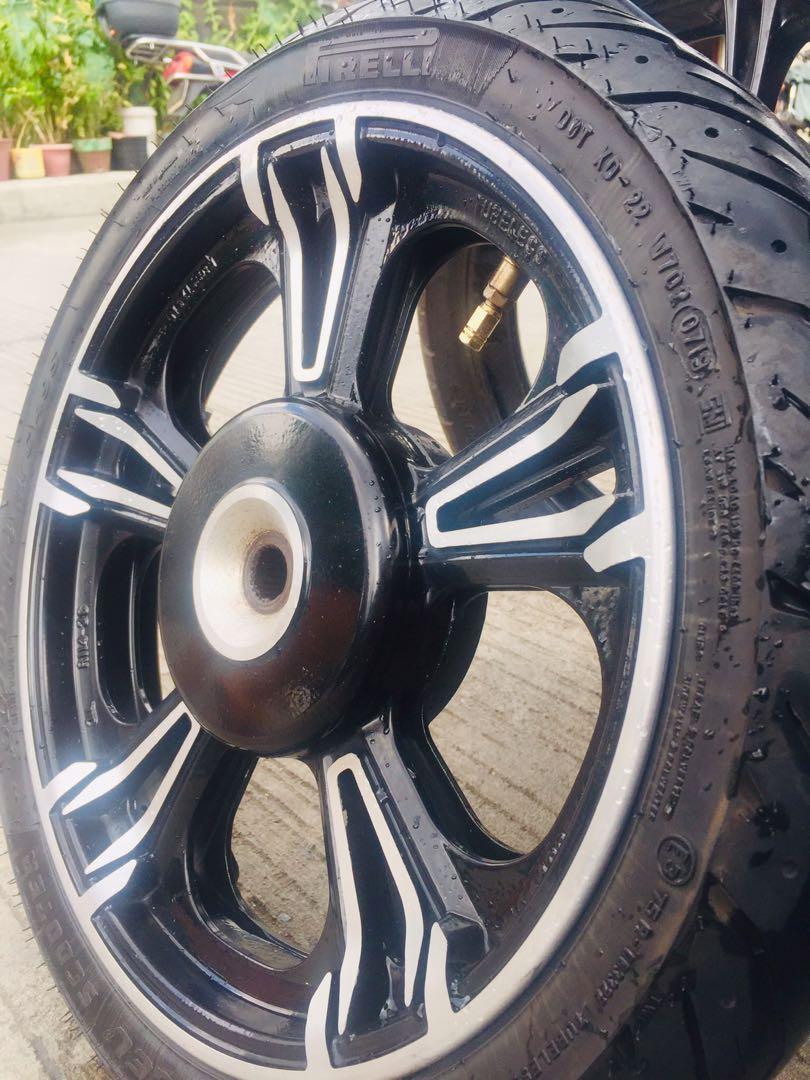 OKIMURA STAR RIM & TIRE FOR HONDA CLICK V1/ V2, Motorbikes, Motorbike ...