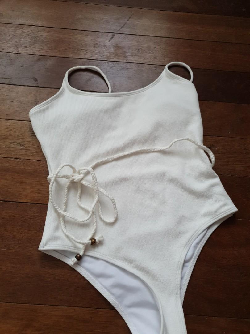 One Piece white swimsuit, Women's Fashion, Swimwear, Bikinis ...