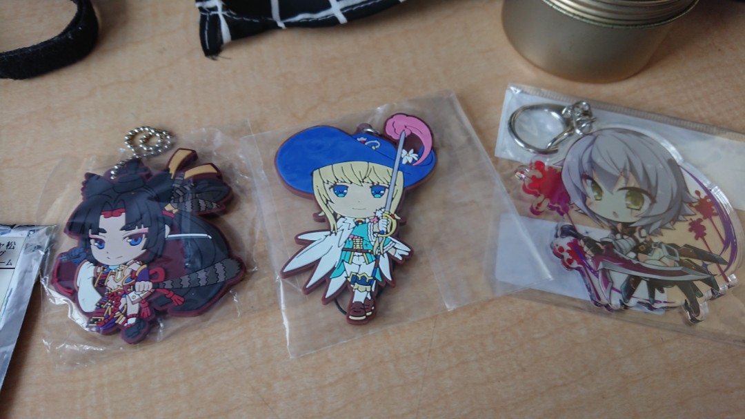 Random merchandise, Hobbies & Toys, Memorabilia & Collectibles, Fan ...