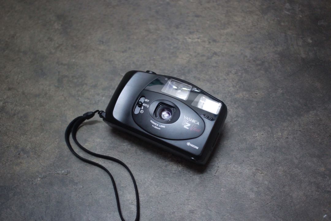 Yashica EZ View 35mm Film Camera, Photography, Cameras on Carousell