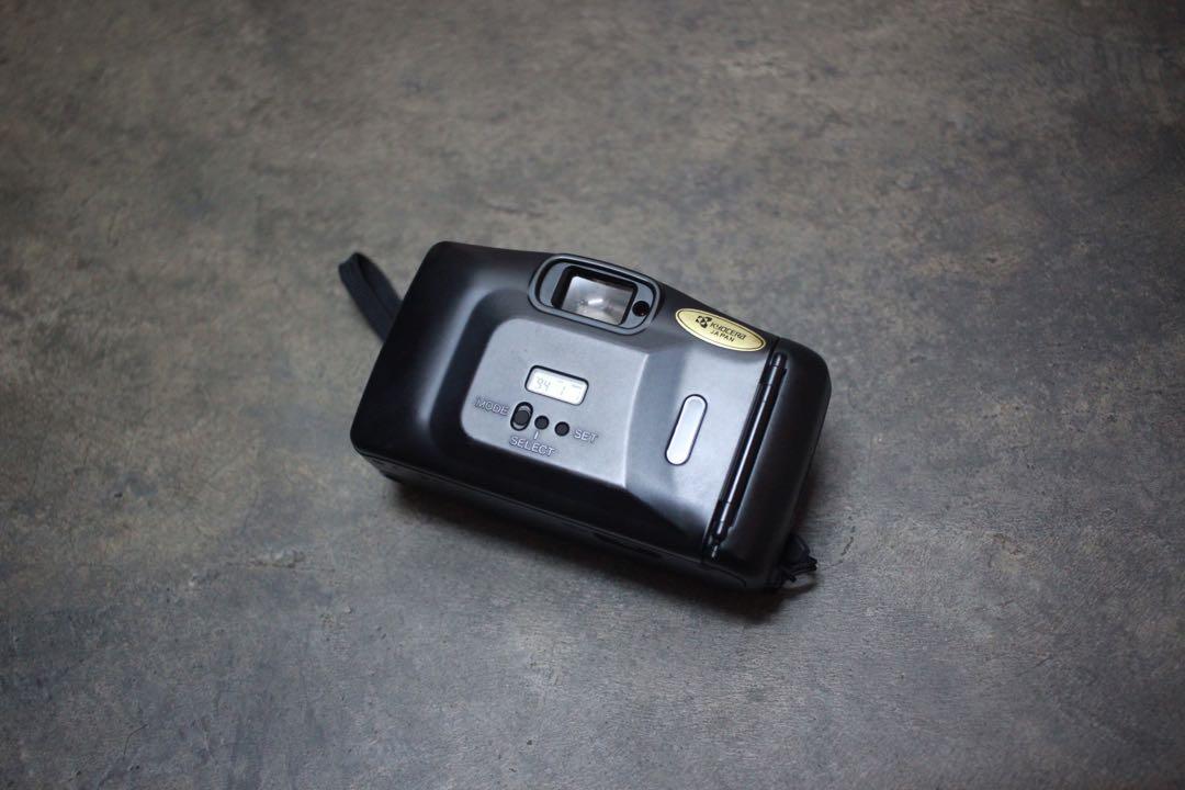 Yashica EZ View 35mm Film Camera, Photography, Cameras on Carousell