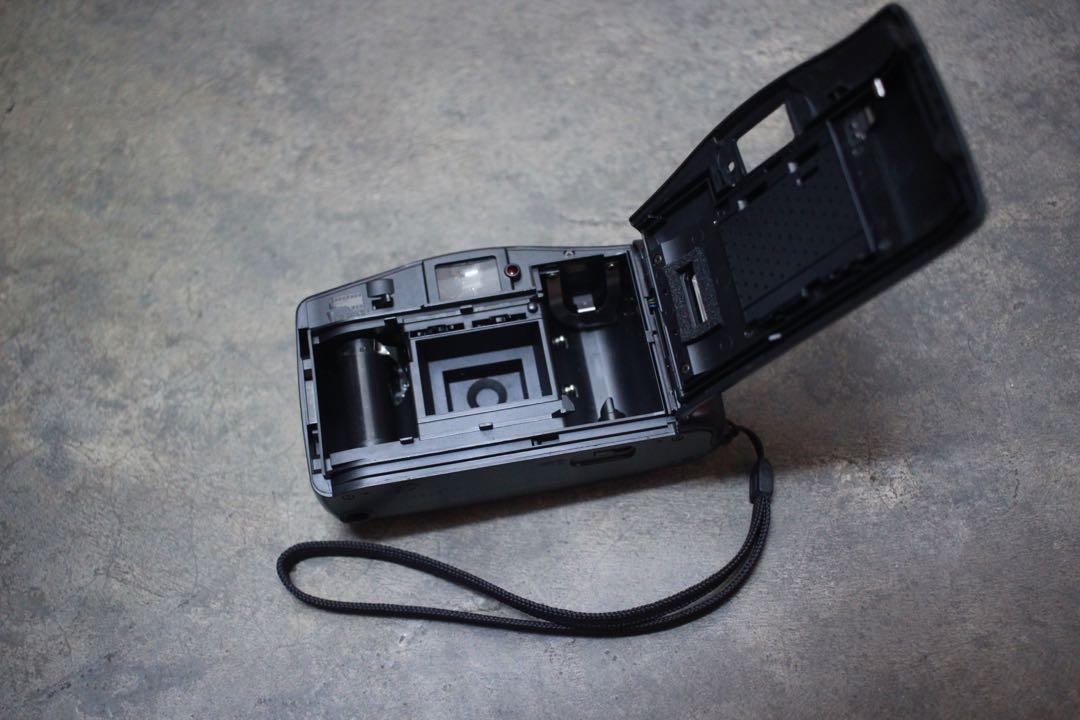 Yashica EZ View 35mm Film Camera, Photography, Cameras on Carousell