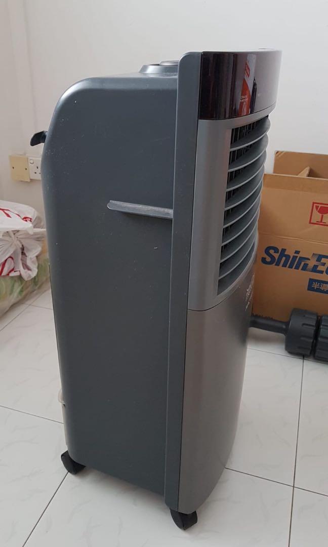 Mistral Box Fan, Furniture & Home Living, Lighting & Fans, Fans on ...