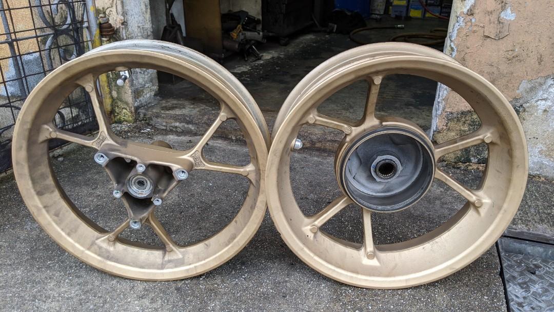 Aerox original gold rims and tube cap, Motorcycles, Motorcycle ...