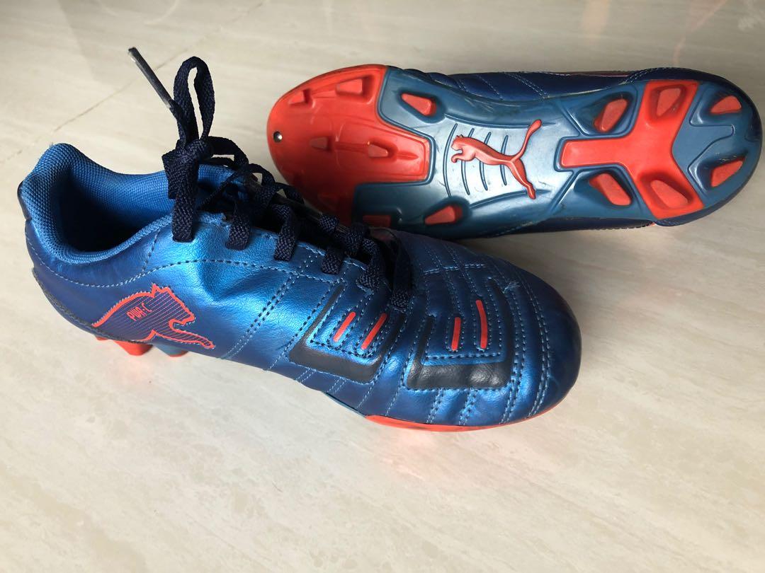 Puma Soccer / Football Boots, Women's Fashion, Footwear, Sneakers on ...