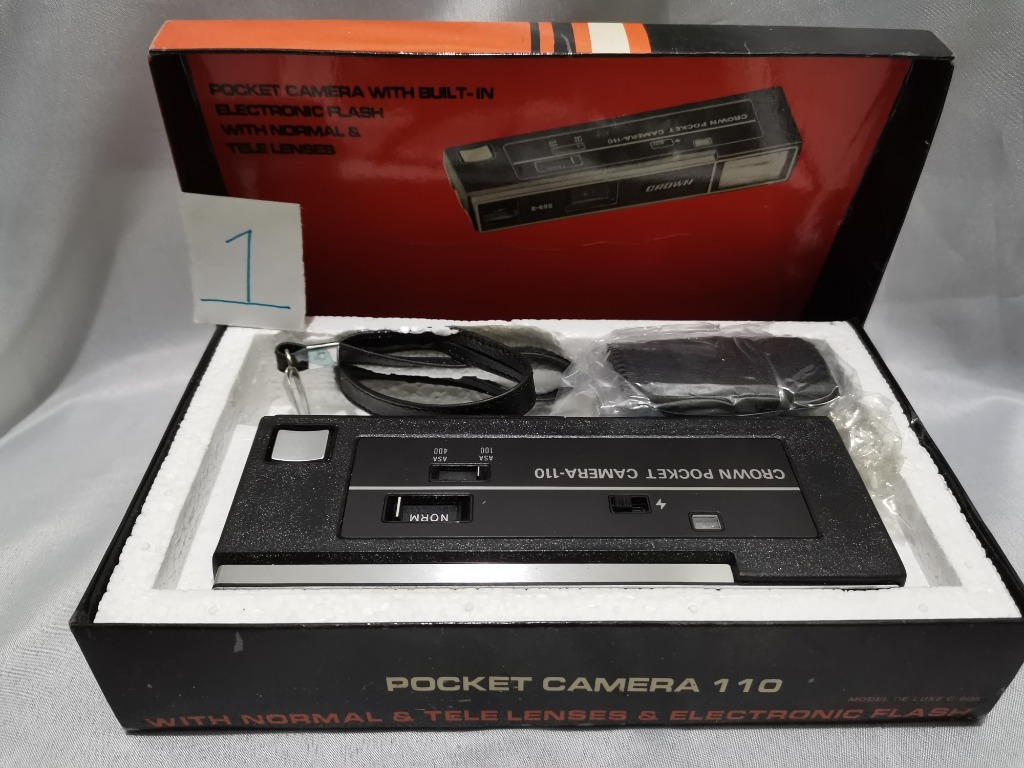 Vintage Crown Pocket Camera 110 Film, Photography, Cameras on Carousell