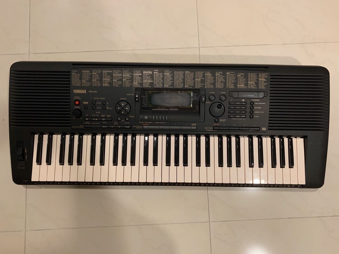 Yamaha PSR-520 Electronic 61-Keys Keyboard, Hobbies & Toys, Music ...