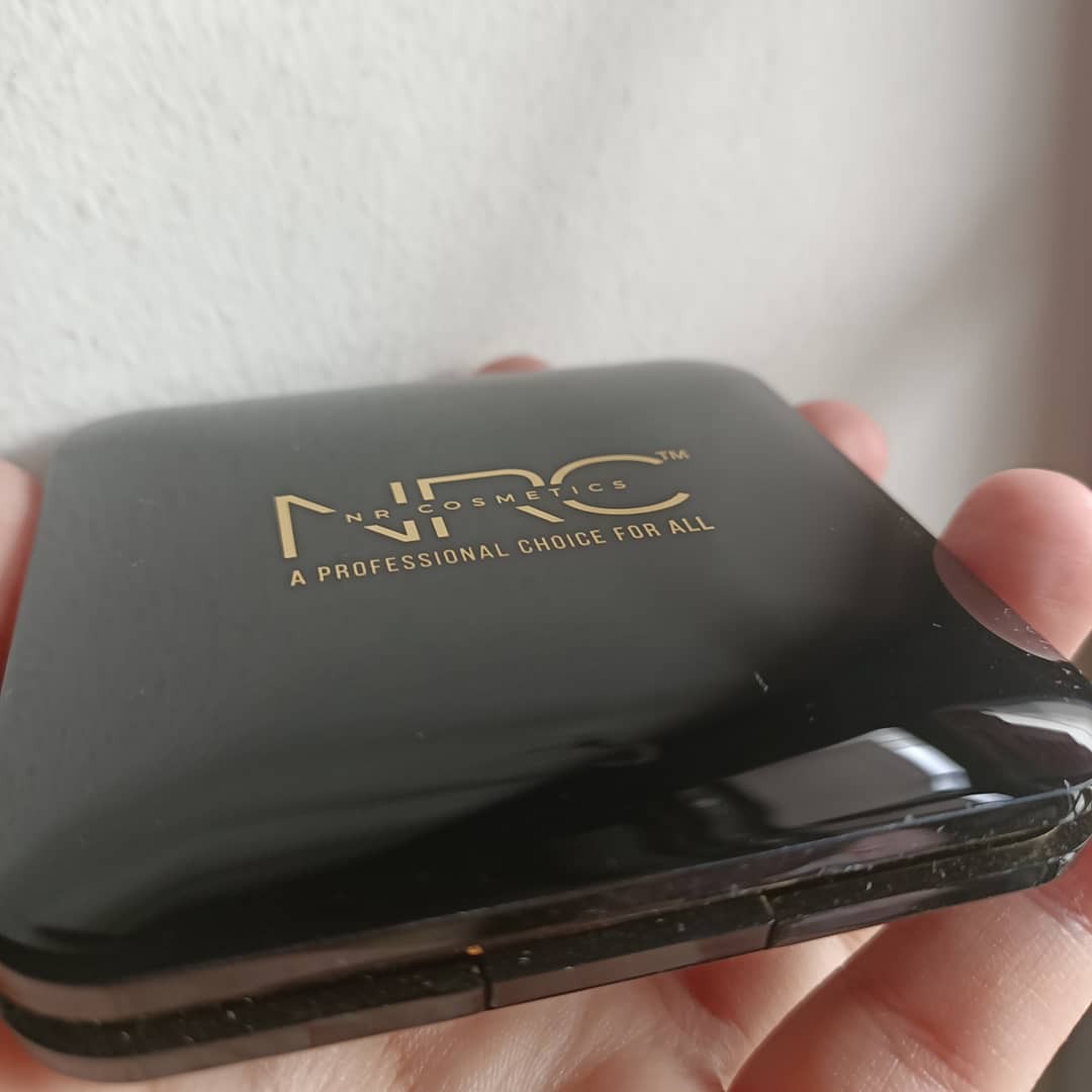 Nrc cosmetics Luxury Micro compact powder, Beauty & Personal Care, Face ...