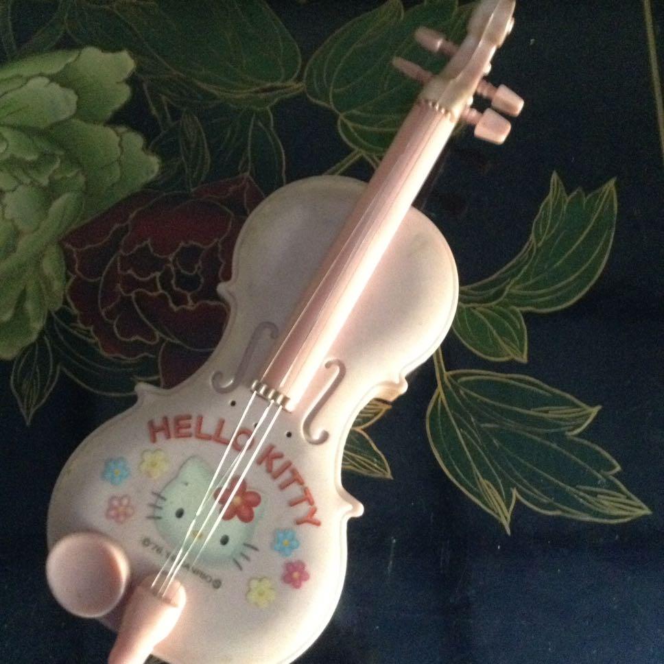 Vintage Hello Kitty violin Authentic from Japan collectible, Hobbies & Toys, Memorabilia ...