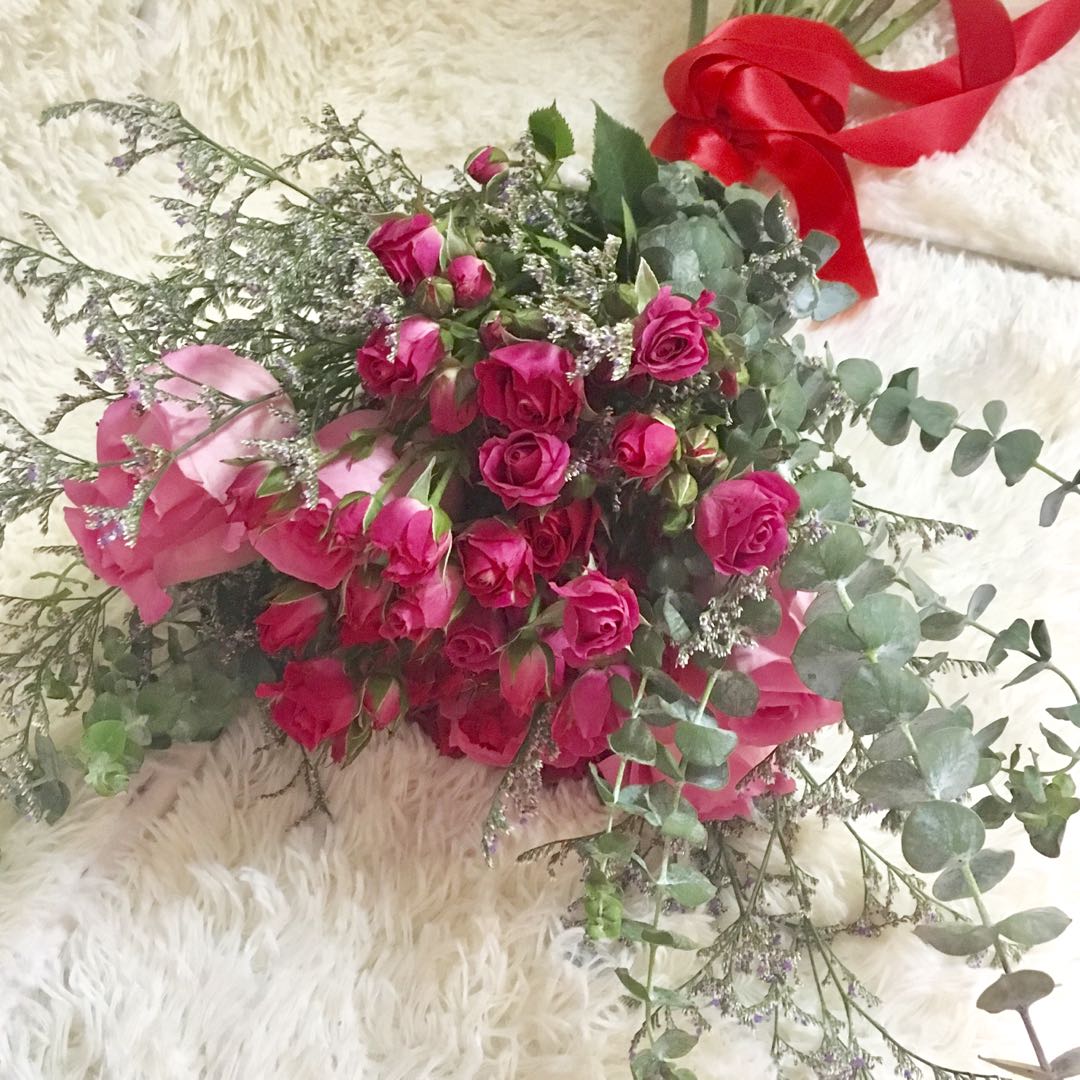 Premium double Rose flower bouquet , Hobbies & Toys, Stationery & Craft ...