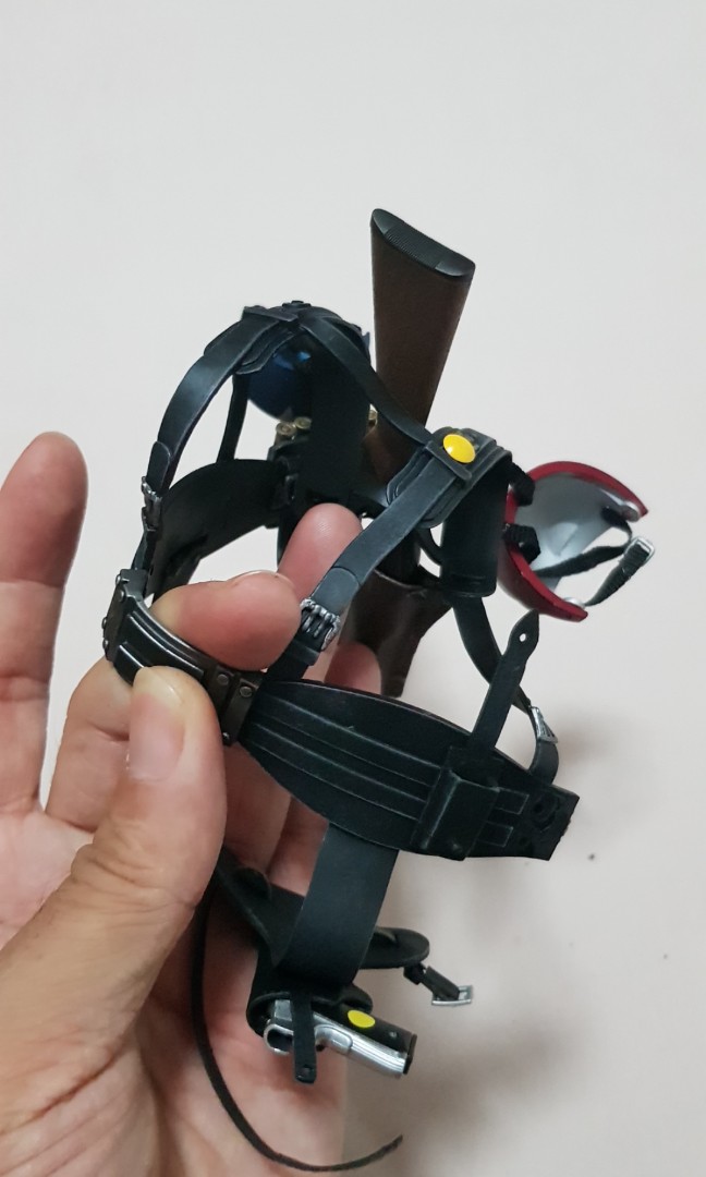 Hot Toys Watchmen The Comedian Harness damaged leather holder plus ...