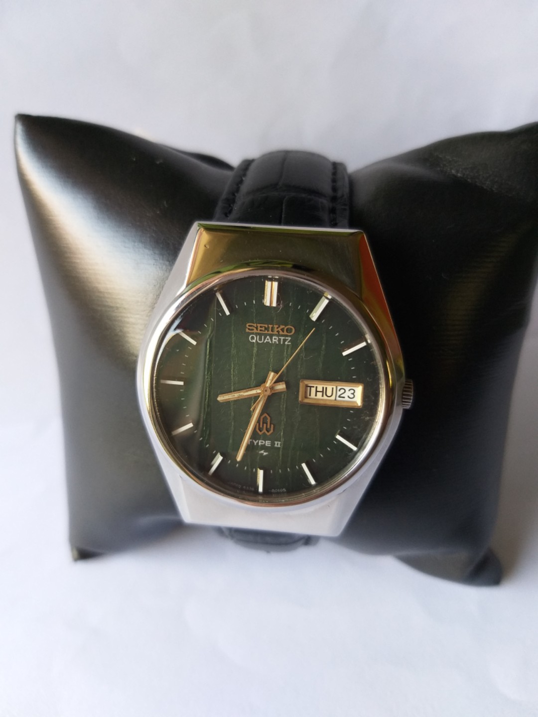 Seiko quartz, Men's Fashion, Watches & Accessories, Watches on Carousell