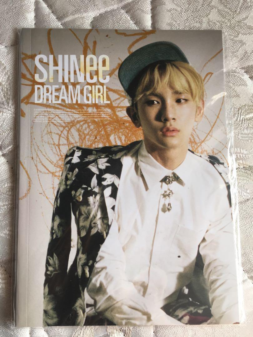 SM SHINee 套裝 相 file 簿 poster, 興趣及遊戲, 收藏品及紀念品, 明星周邊 - Carousell
