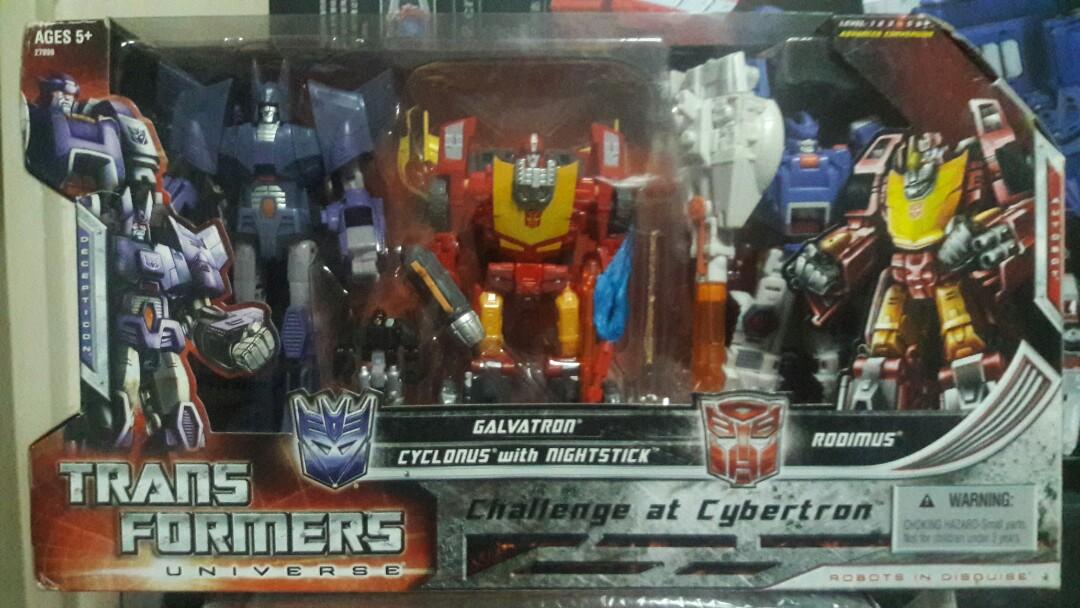 Cyclonus/Rodimus/Galvatron Transformers Universe, Hobbies & Toys, Toys ...